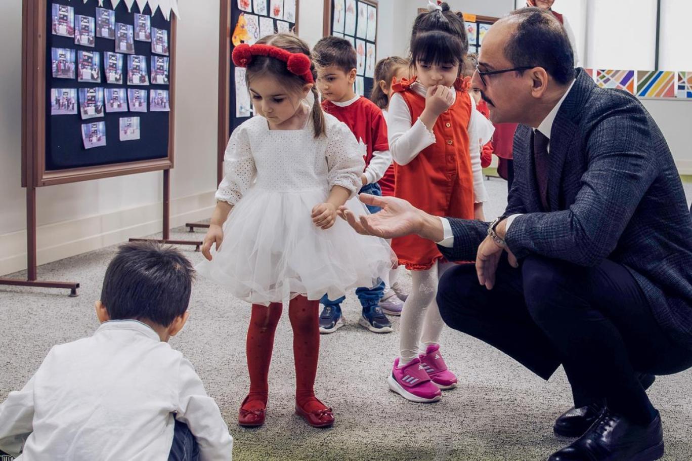 Turkish intelligence recruits at universities, accessing private ...